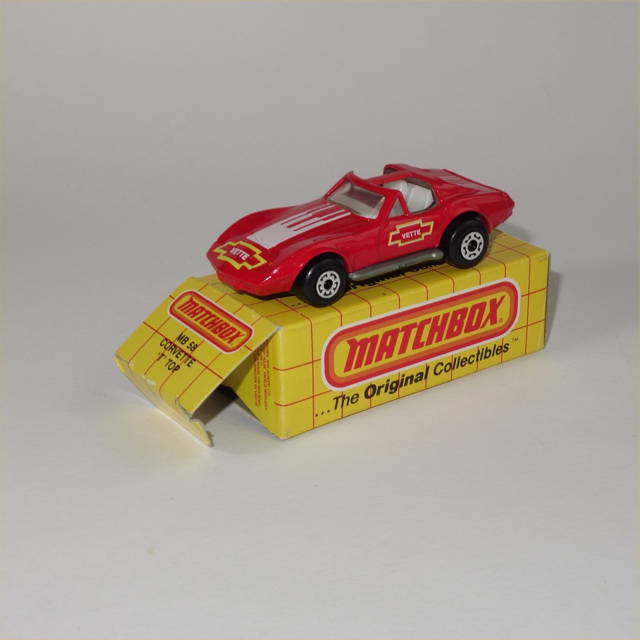 Matchbox #MB58 Chevrolet Corvette "T" Top Red - Antique Toy World