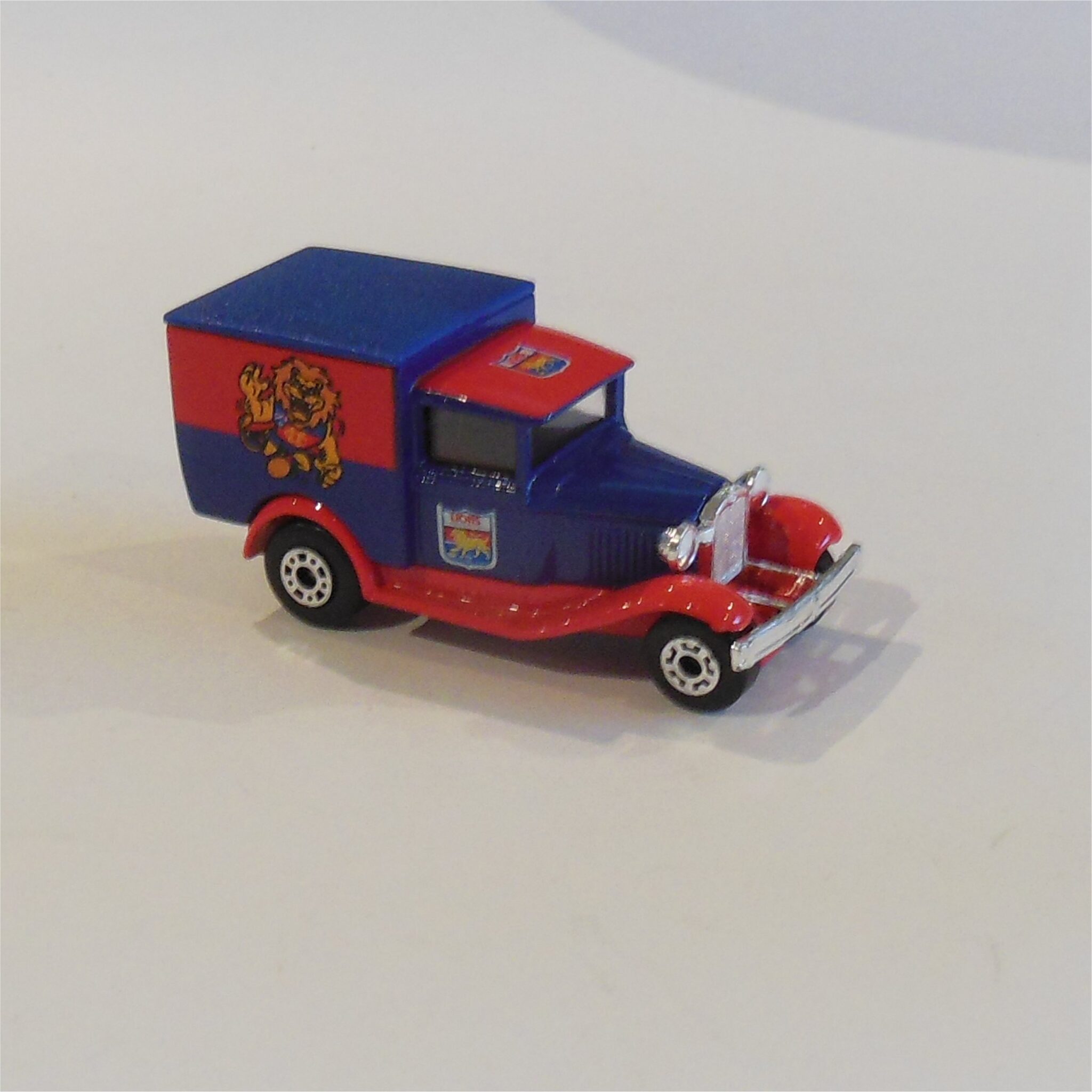 Matchbox 1995 AFL Football Club Car Melbourne Demons Model A Ford ...