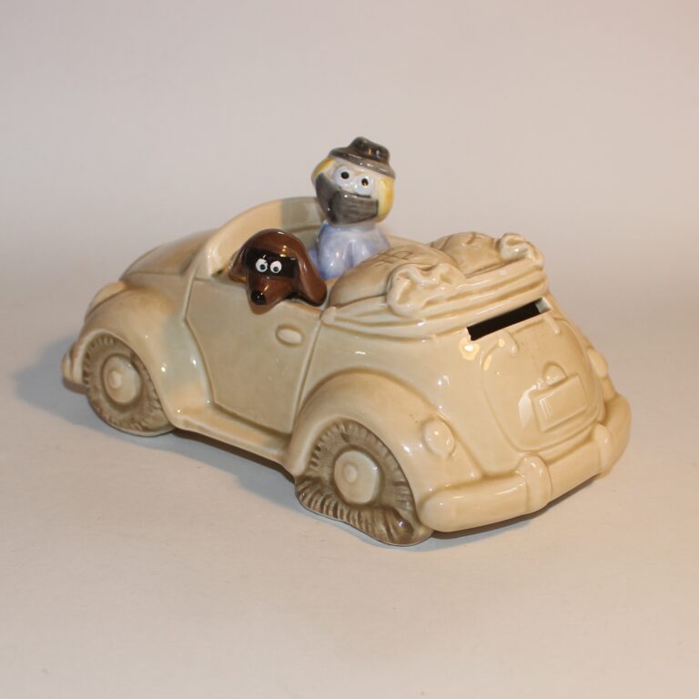 Kato Kogei Clay China Money Box Savings Bank Car with Robber and Dog ...